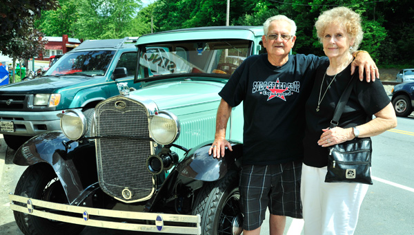 Antique cars line the streets of Saluda | The Tryon Daily Bulletin