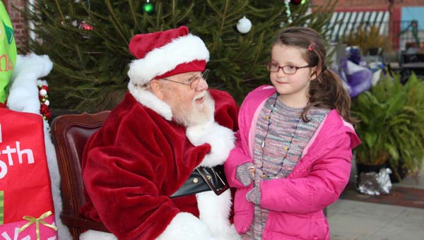 Santa makes early visit to Tryon during Christmas Stroll - The Tryon ...