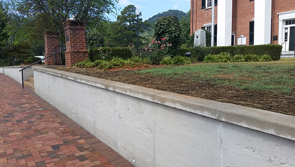 Courthouse wall in Columbus complete | The Tryon Daily Bulletin