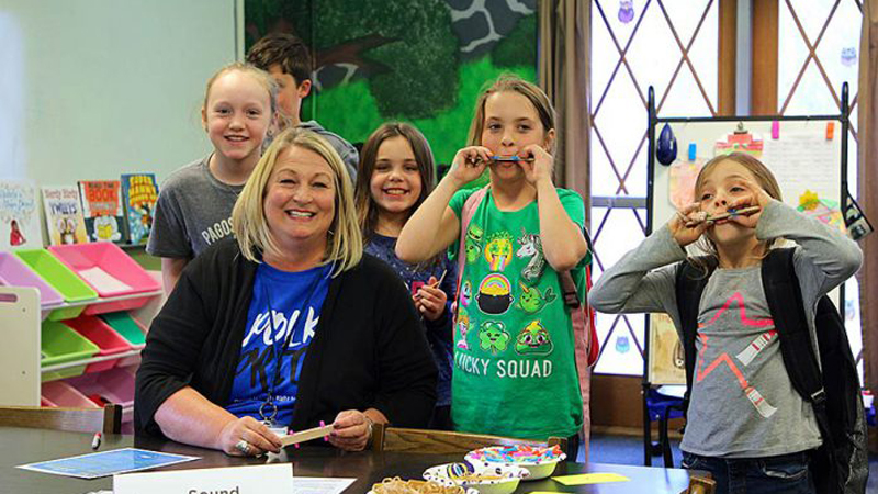 Tryon Elementary holds Family Science Night - The Tryon Daily Bulletin ...