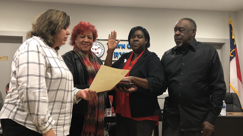 Tryon swears in mayor, commissioners | The Tryon Daily Bulletin