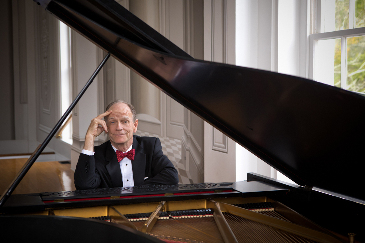 Music legend Livingston Taylor Returns to Tryon | The Tryon Daily Bulletin