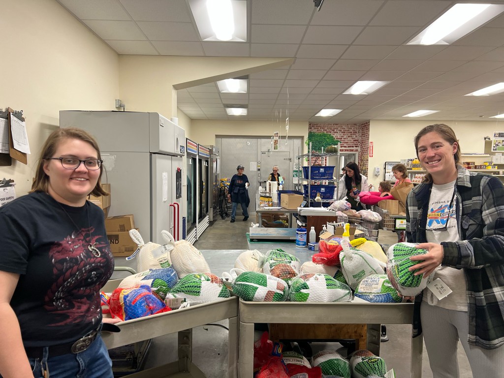 Lending a hand for those in need at Thanksgiving - The Tryon Daily ...