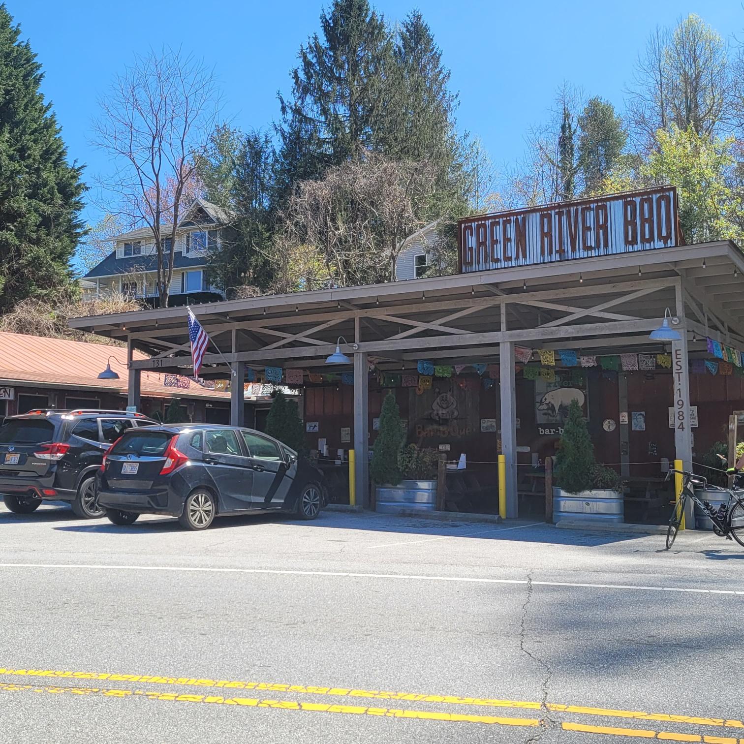New owners have big plans for Green River BBQ | The Tryon Daily Bulletin