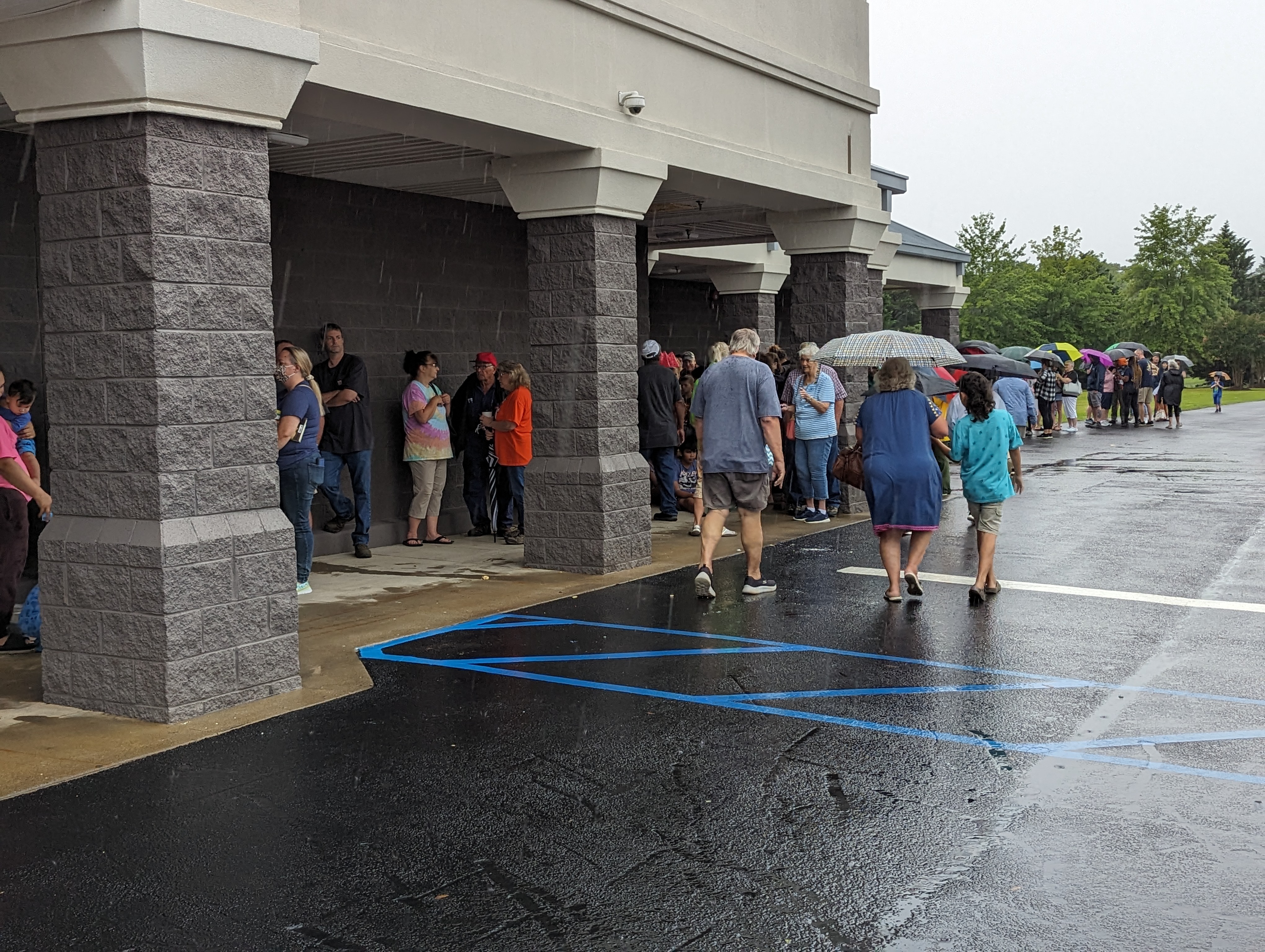 “Thrilled to be here”: Landrum’s new Aldi grocery store open for business | The Tryon Daily Bulletin